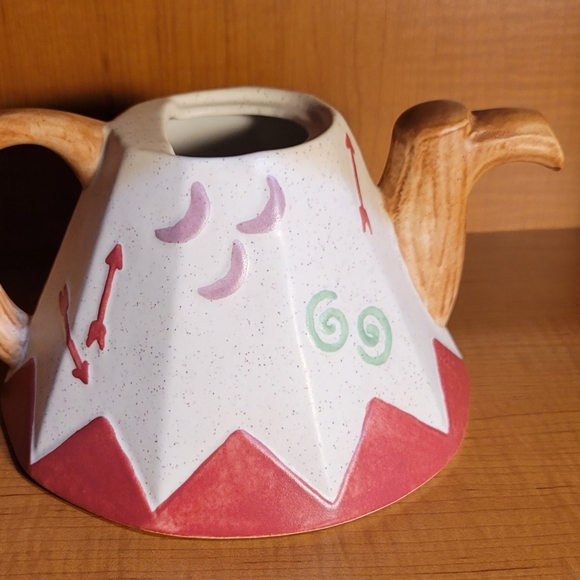 Treasure Craft | Kitchen | Vitnage Disney Parks Treasure Craft Pitcher ...